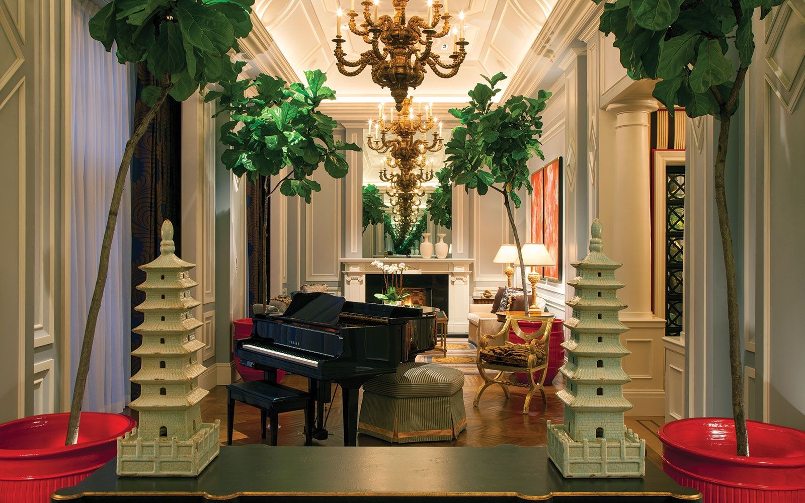 13 Free Things Everyone Can Do In Vegas (12 Things Only The 1% Can Afford)