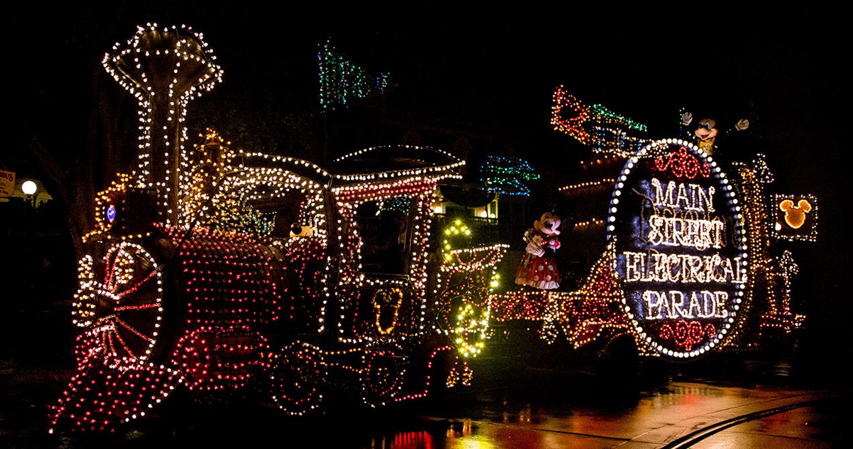 Disney Parks: 10 Things You Didn’t Know About The Main Street ...