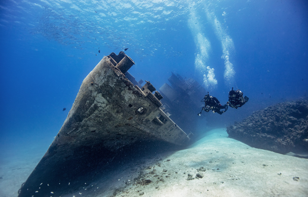10 Deep Dives Into Bermuda’s Most Haunted Shipwrecks