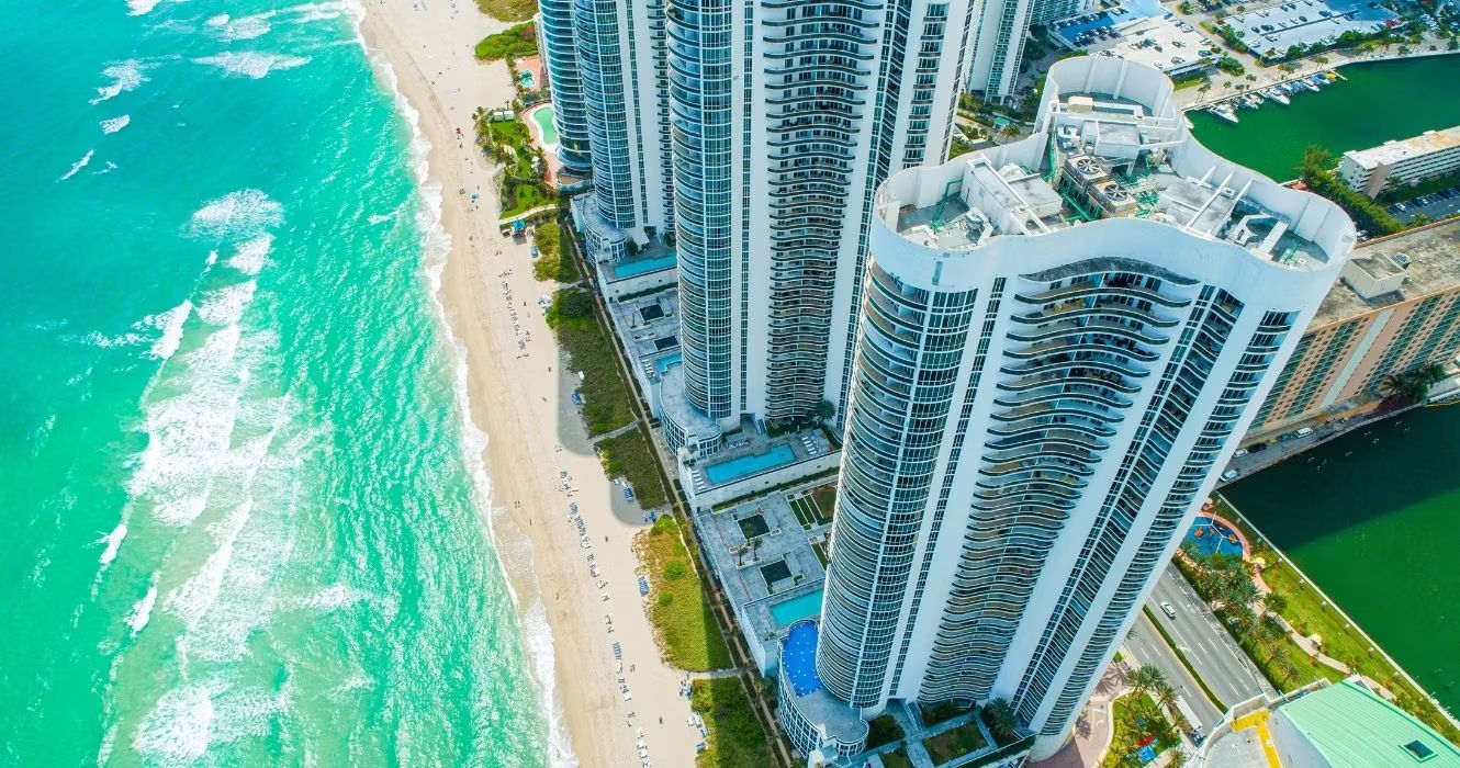 10 Beautiful Beachside Towns To Retire To In Florida