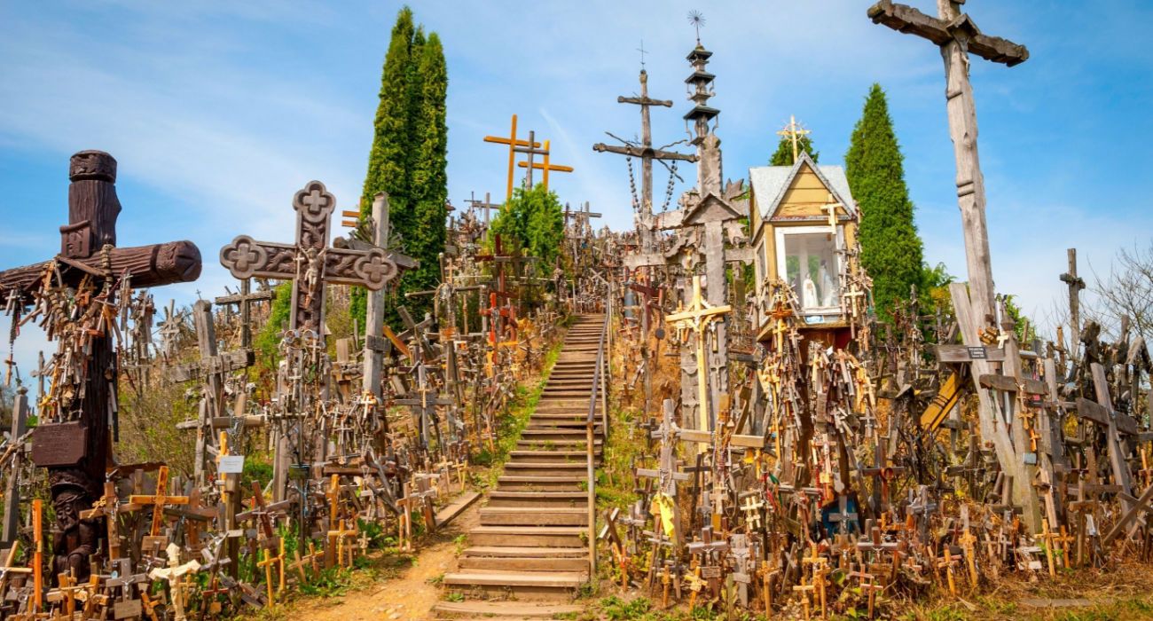 See 100,000 Crucifixes At The Hill Of Crosses: One Of Lithuania's Most ...
