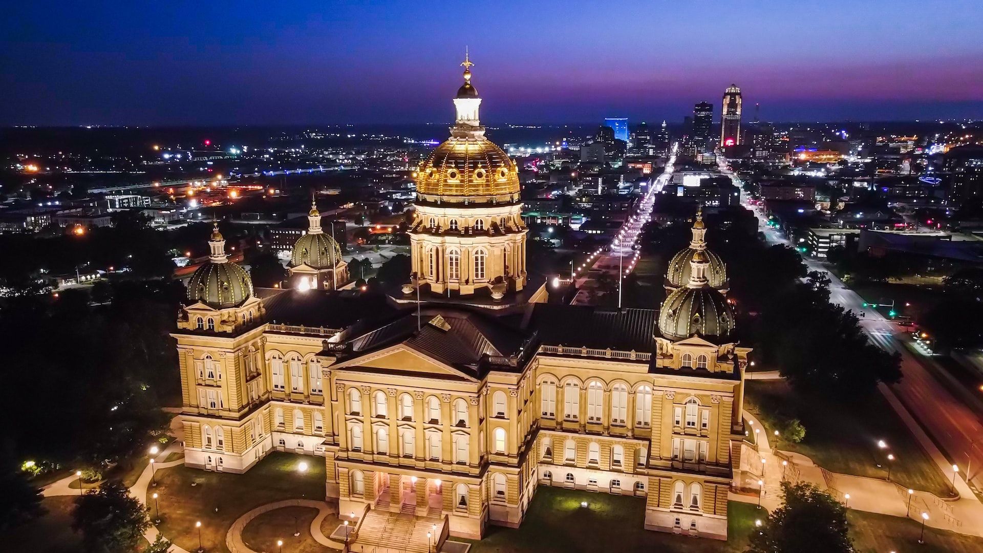 Exploring The Capital City: The Ultimate Guide To Des Moines & Things To Do