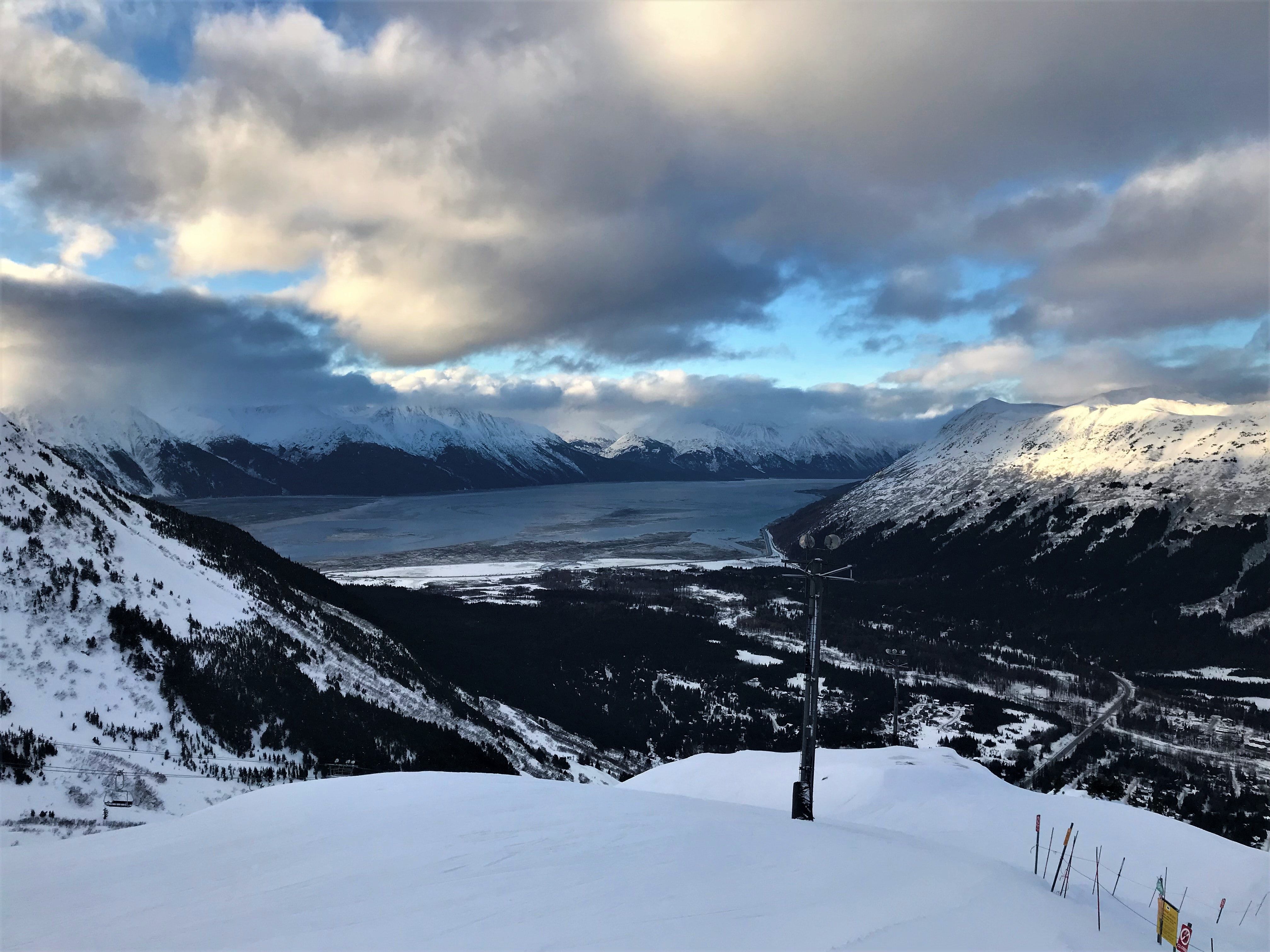 Alyeska Ski Resort: The Best Alaska Ski Resort For Expert & Beginner Skiers