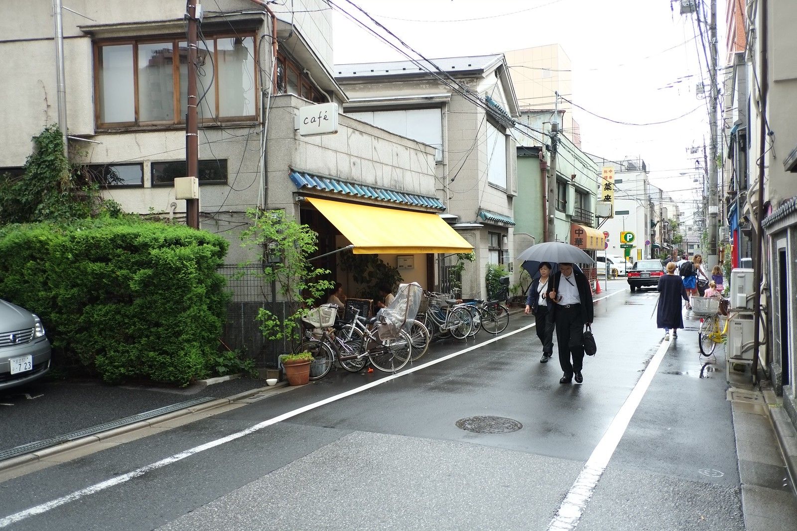 This Innovative, Inclusive Japanese Café Uses Robots To Serve Guests Their Orders