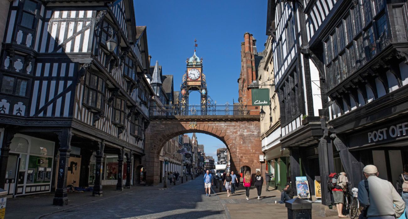 Chester Rows: What To Know Of The English Medieval Shops Built Over ...