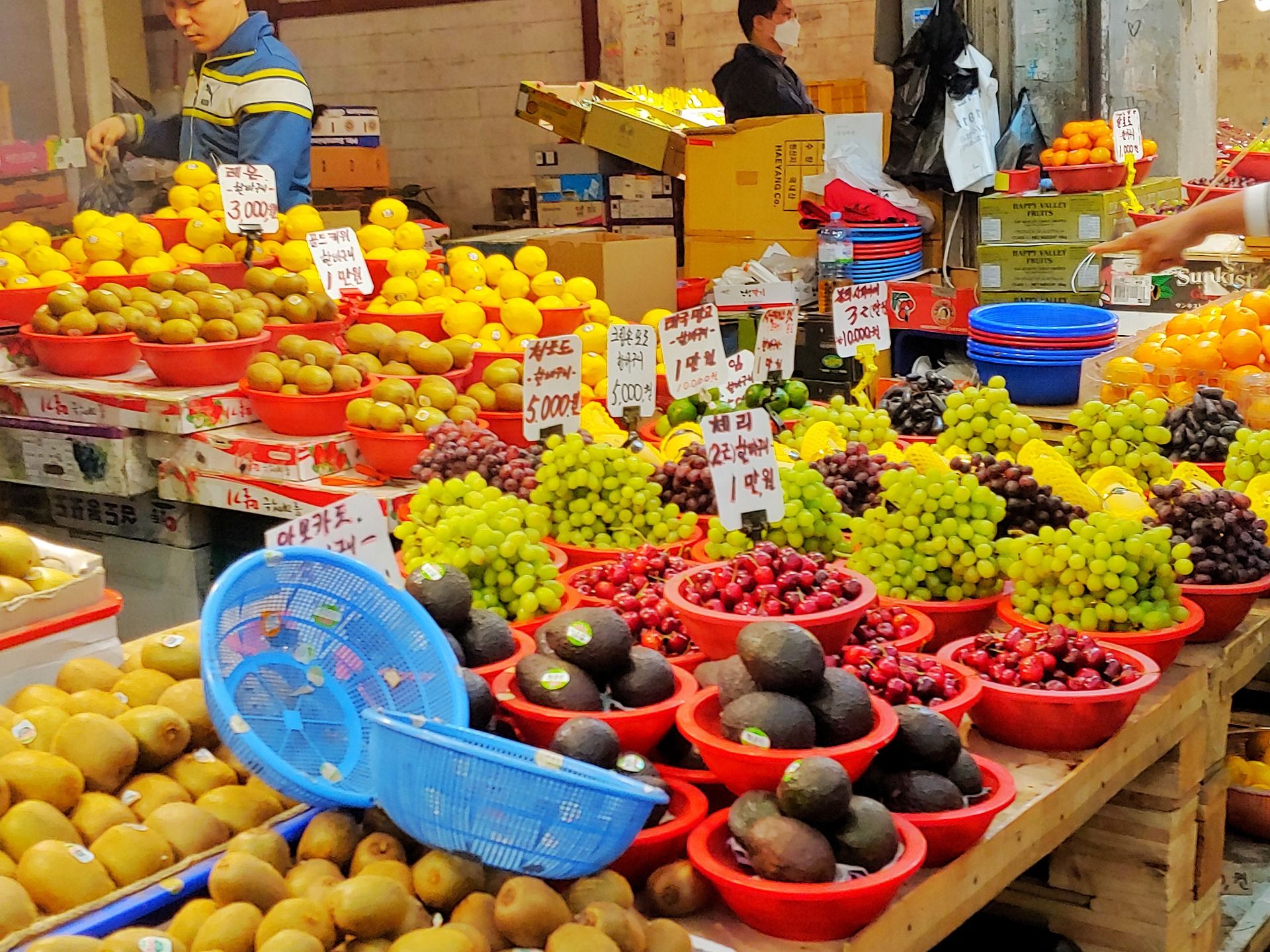 Savoring Spring In California: A Foodie's Guide To Local Eats And Drinks