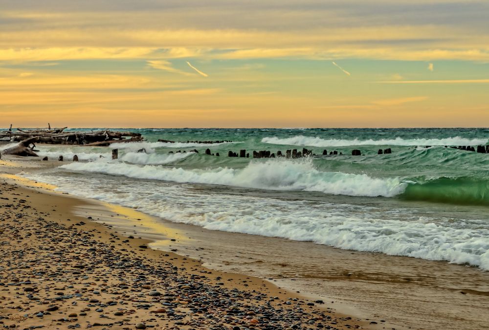 12 Things To Do In Whitefish Bay: Complete Guide To A Historic ...