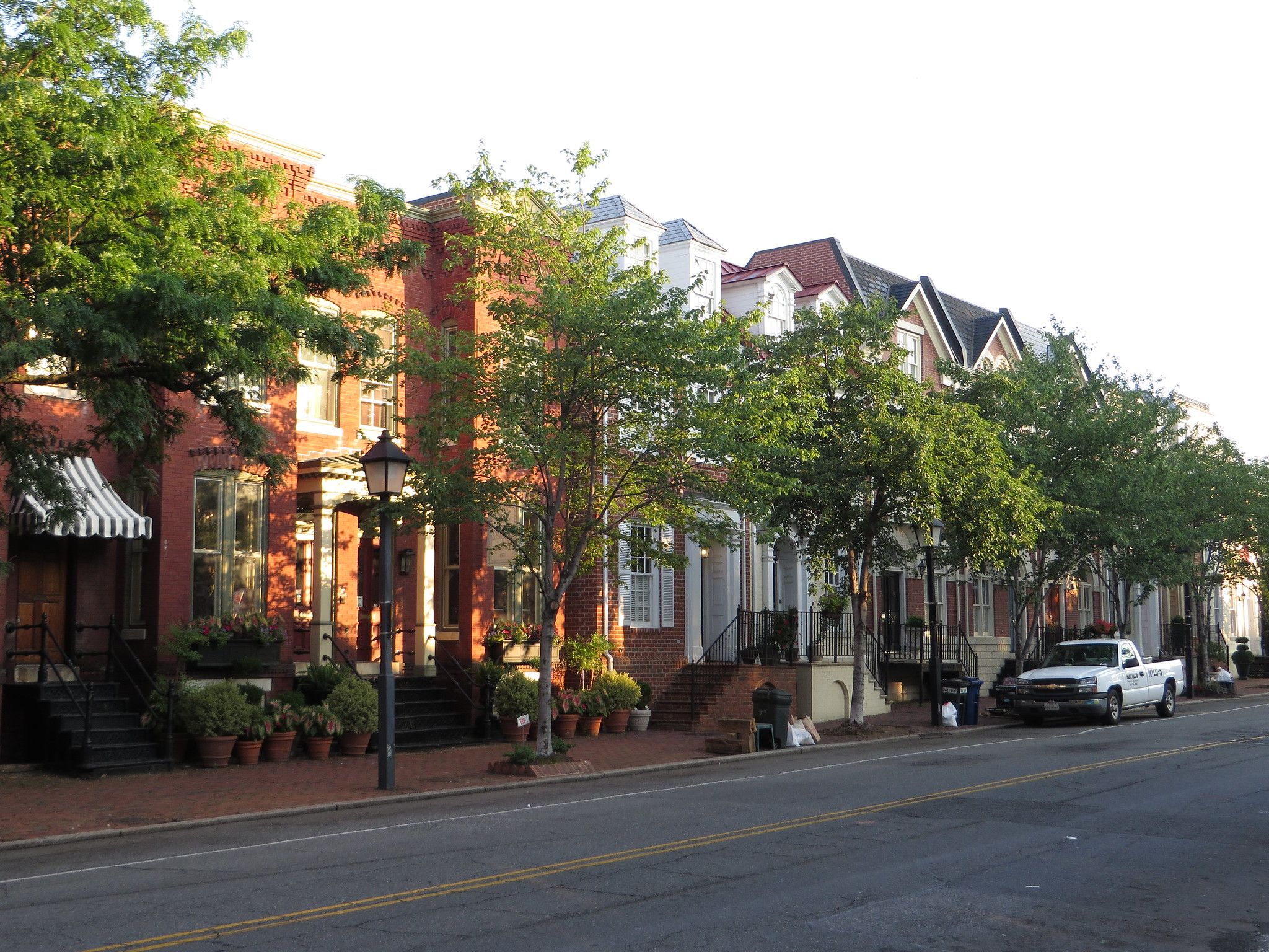 10 Beautiful Destinations To Visit In Virginia This Summer