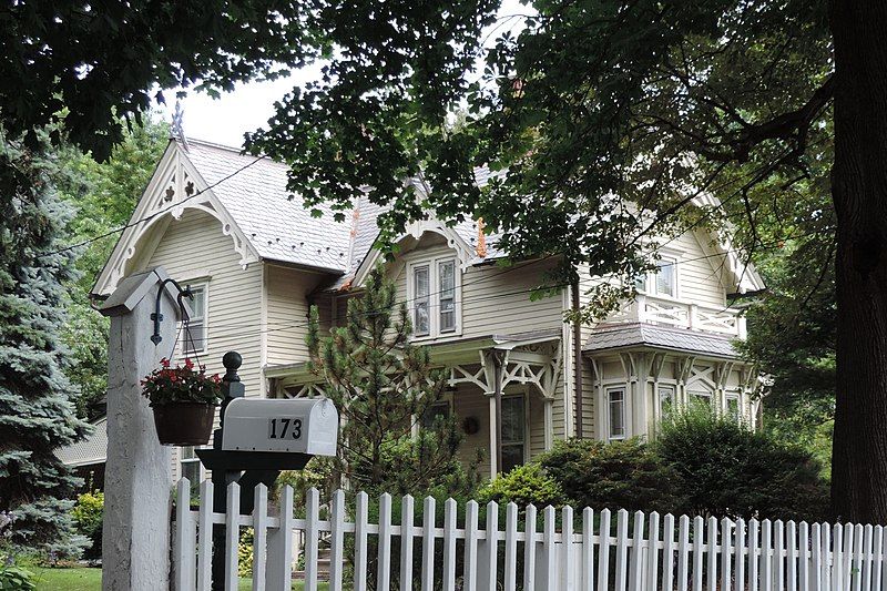 City Island Road Trip: Discovering the Quaint Fishing Village In The ...