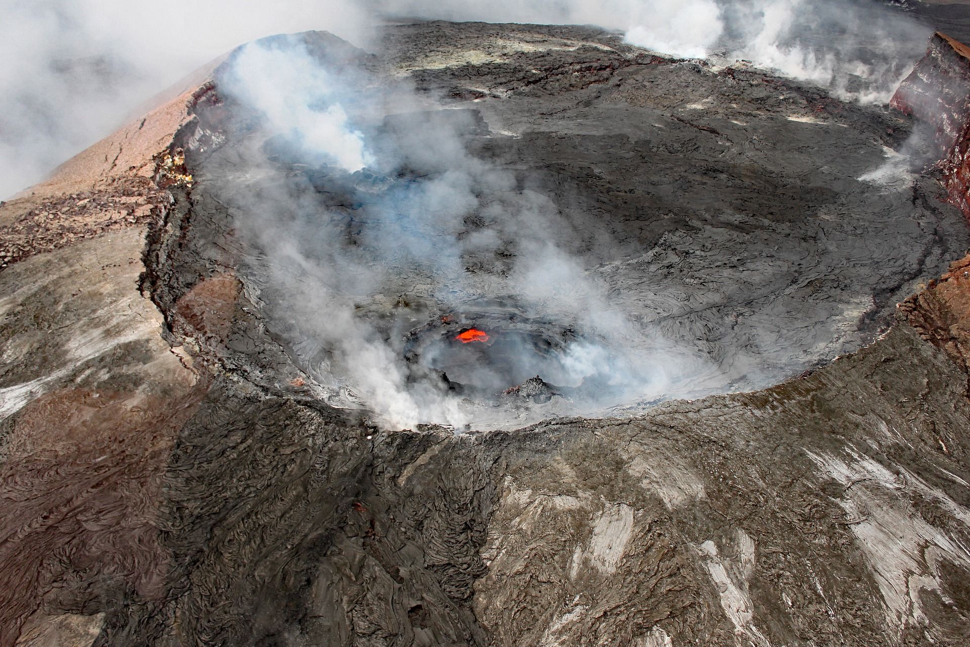 10 Easiest Volcano Hikes You Can Take