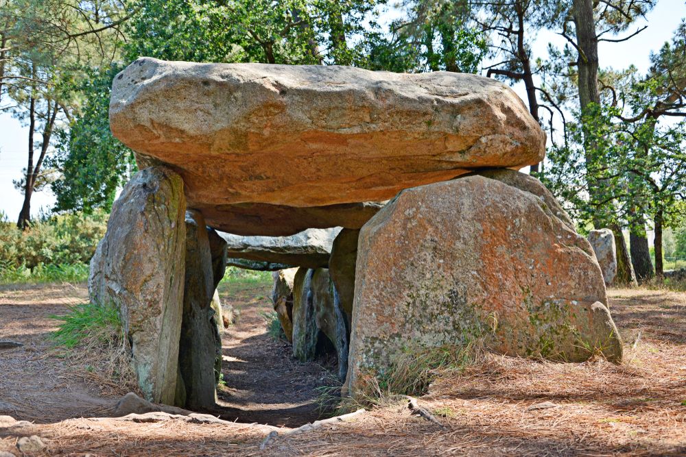 Why The Megalithic Standing Stones Of Carnac Is One Of The Best Places ...