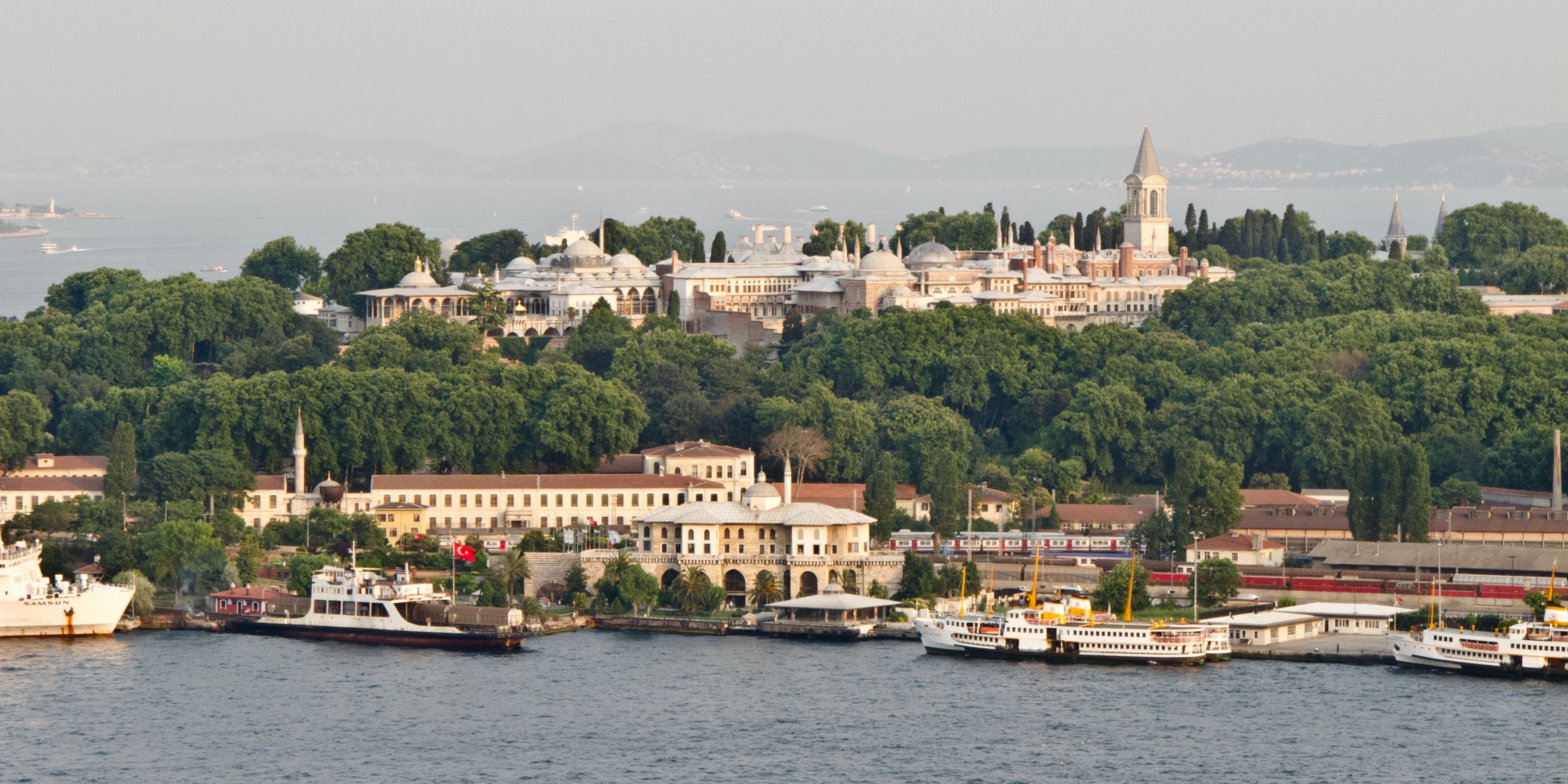 10 Must-See Locations In Istanbul For Spring