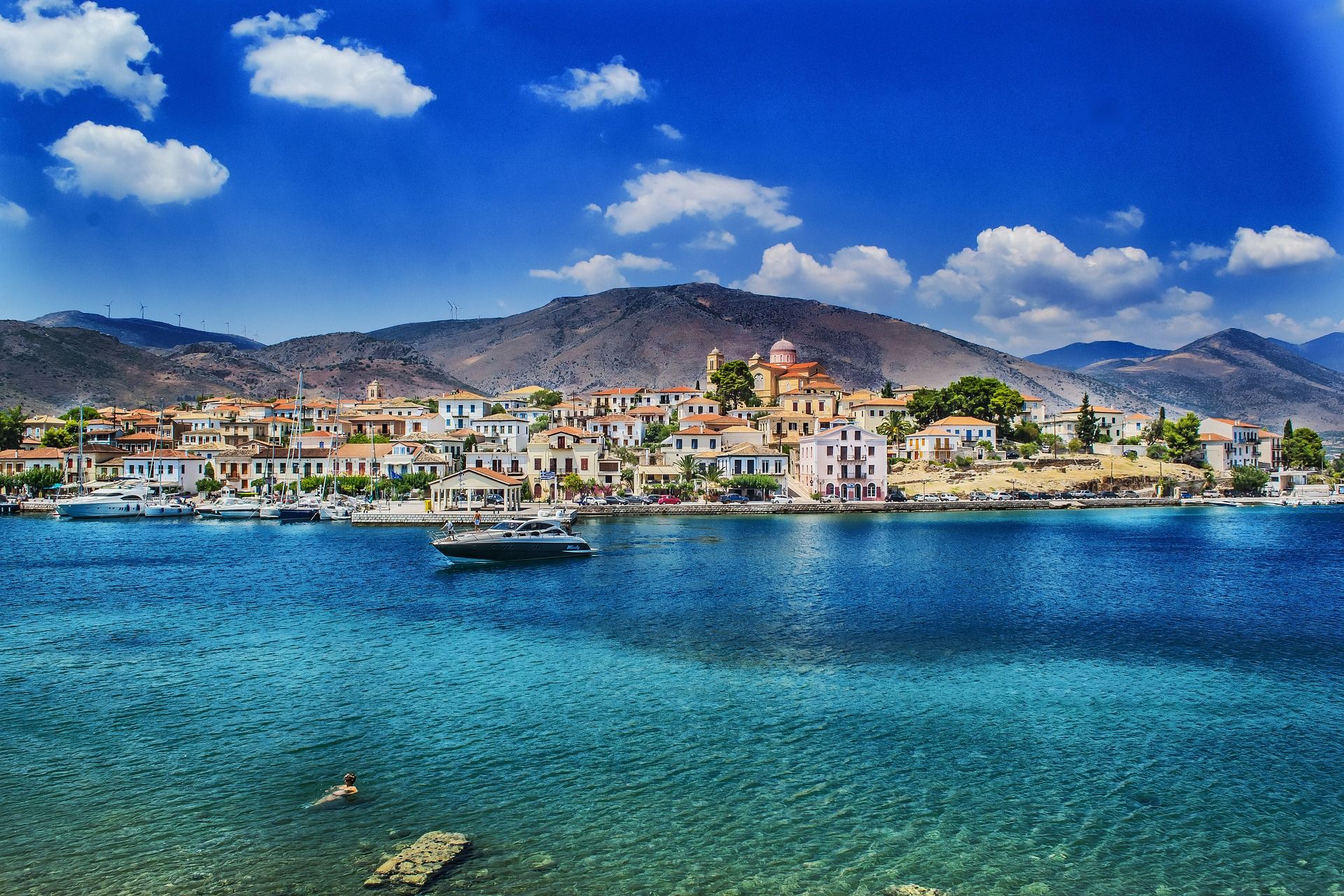 10 Most Beautiful Small Towns You Can Visit In Greece