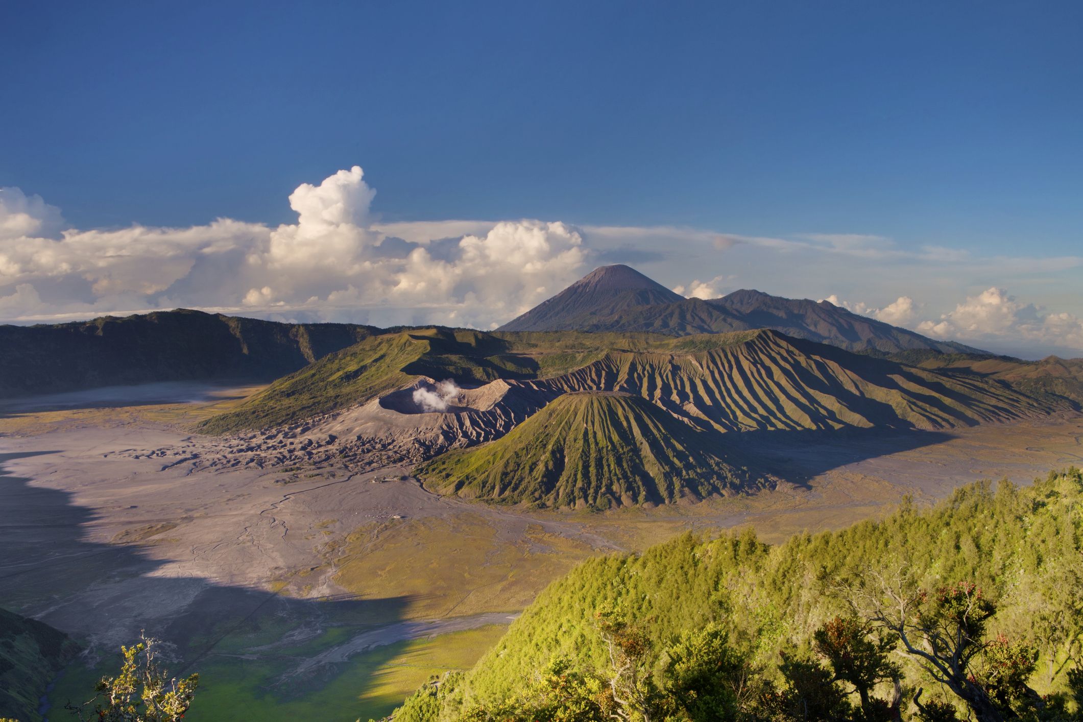 10 Best Spots In The World To See Volcanoes