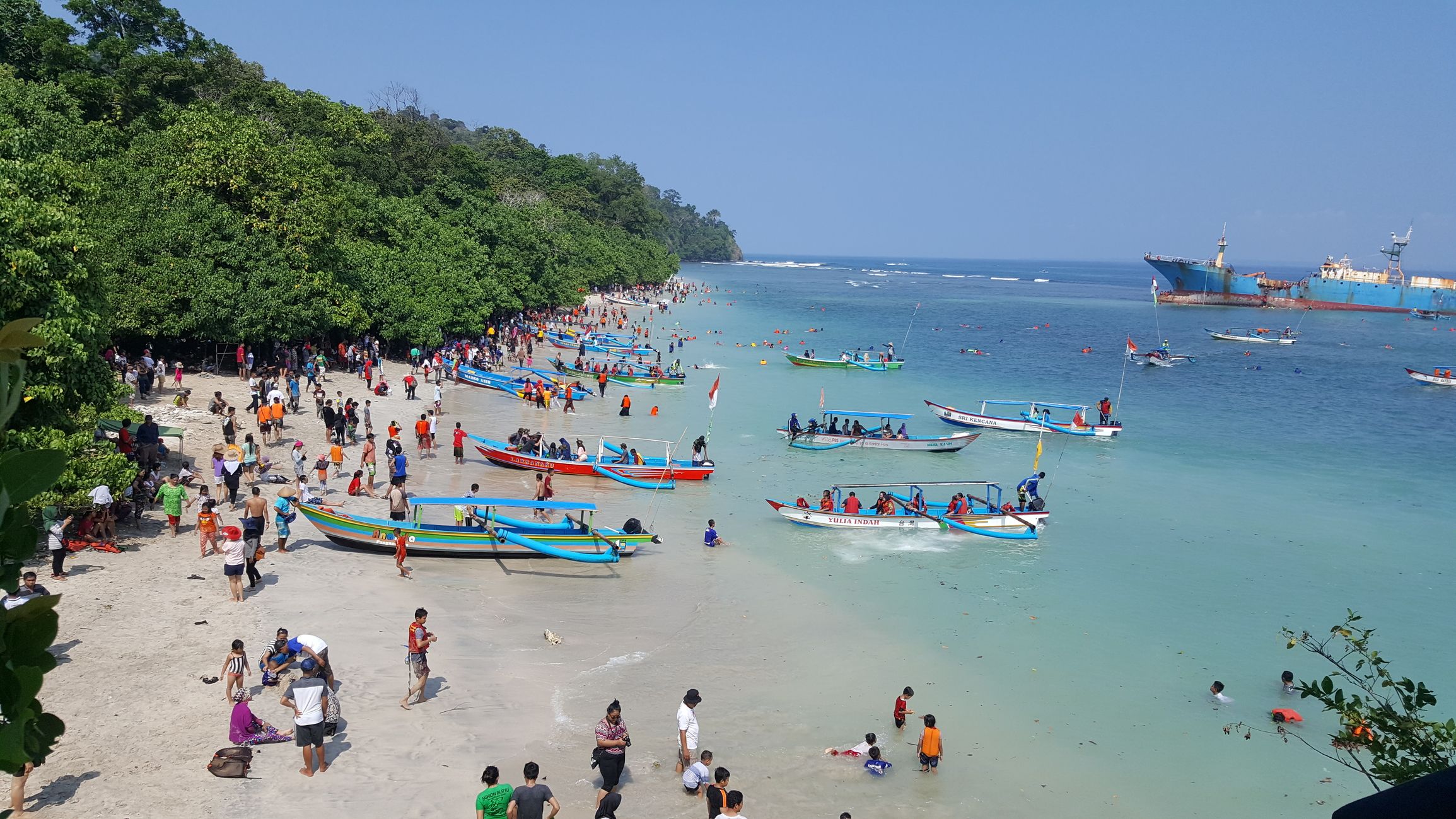 10 Most Beautiful Seaside Indonesia Destinations( Not Bali)