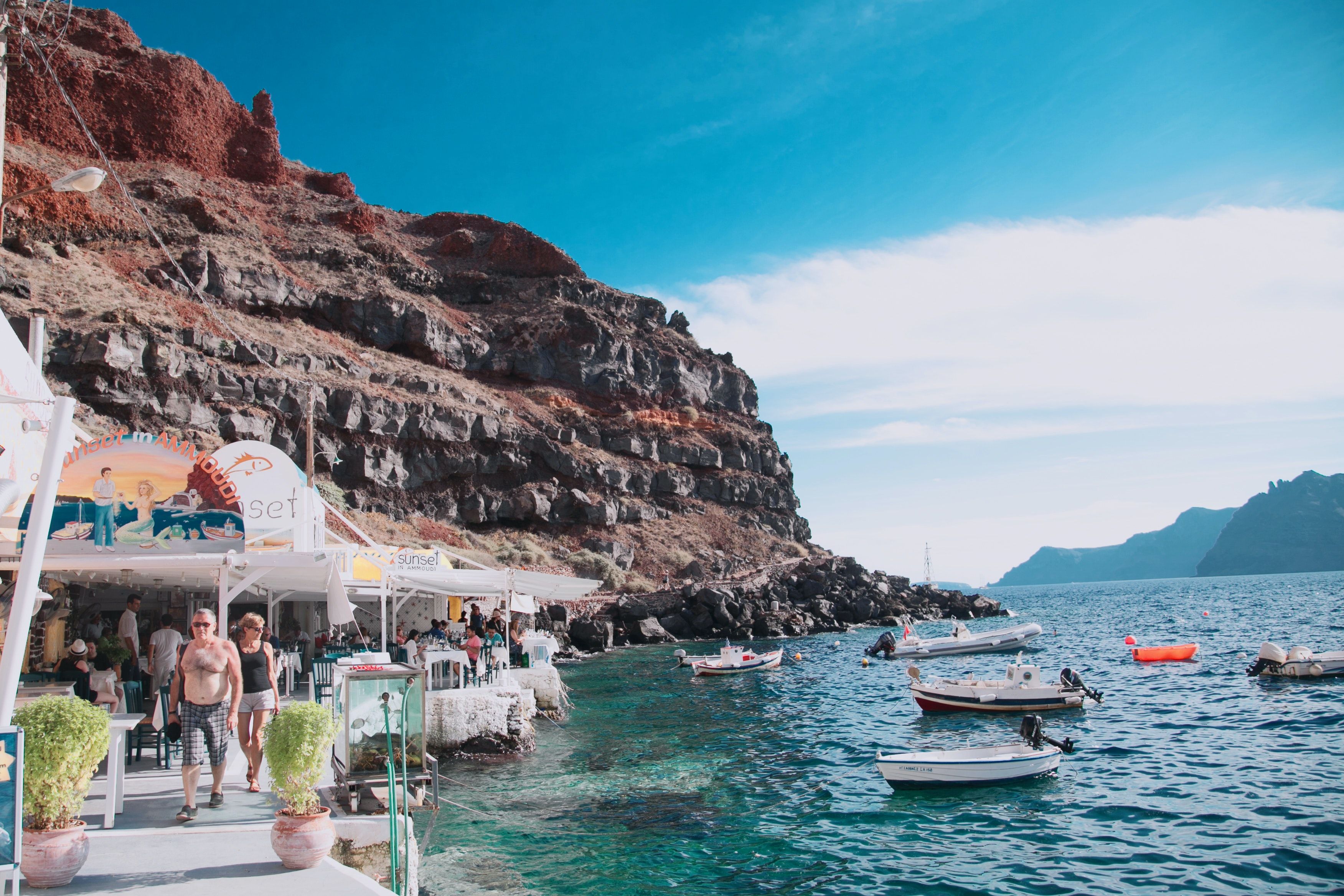 Sunny Skies & Ocean Breezes: Your Guide To The Weather In Santorini ...