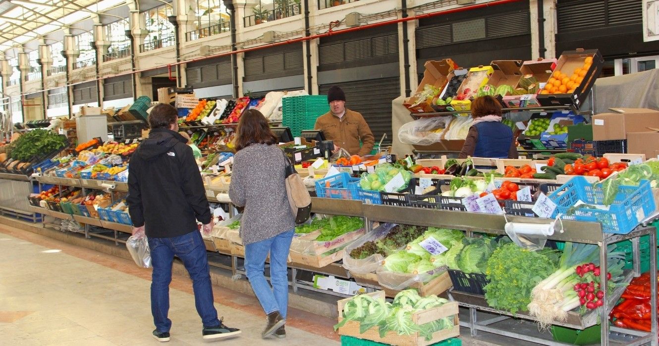 10 Best Markets In Portugal For Food And Souvenirs