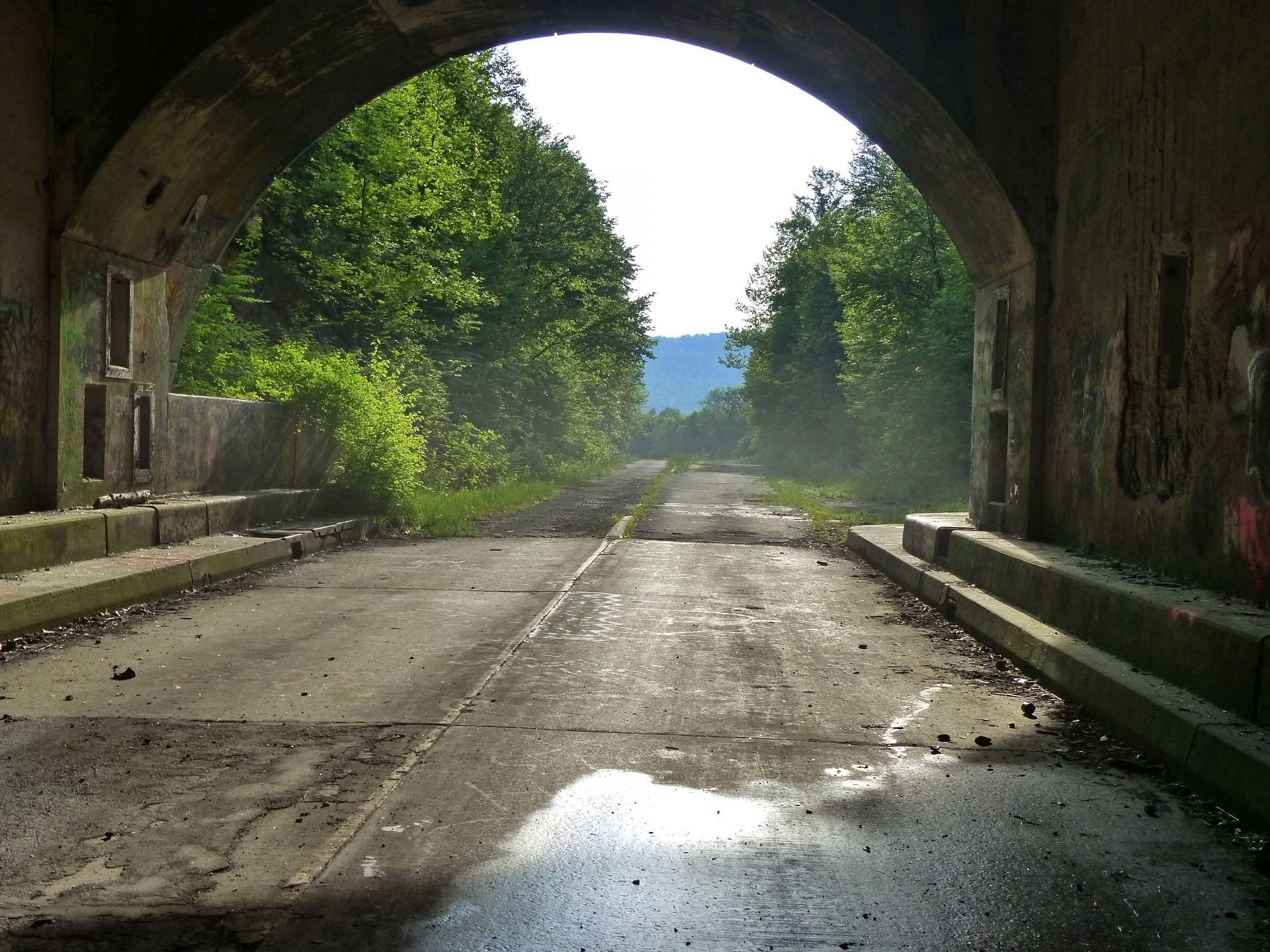 10 Historic Pennsylvania Sites That Have Been Abandoned & Untouched For ...
