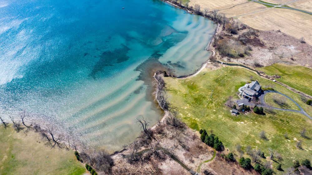 These Are The 14 Cleanest Lakes You'll Find On The East Coast