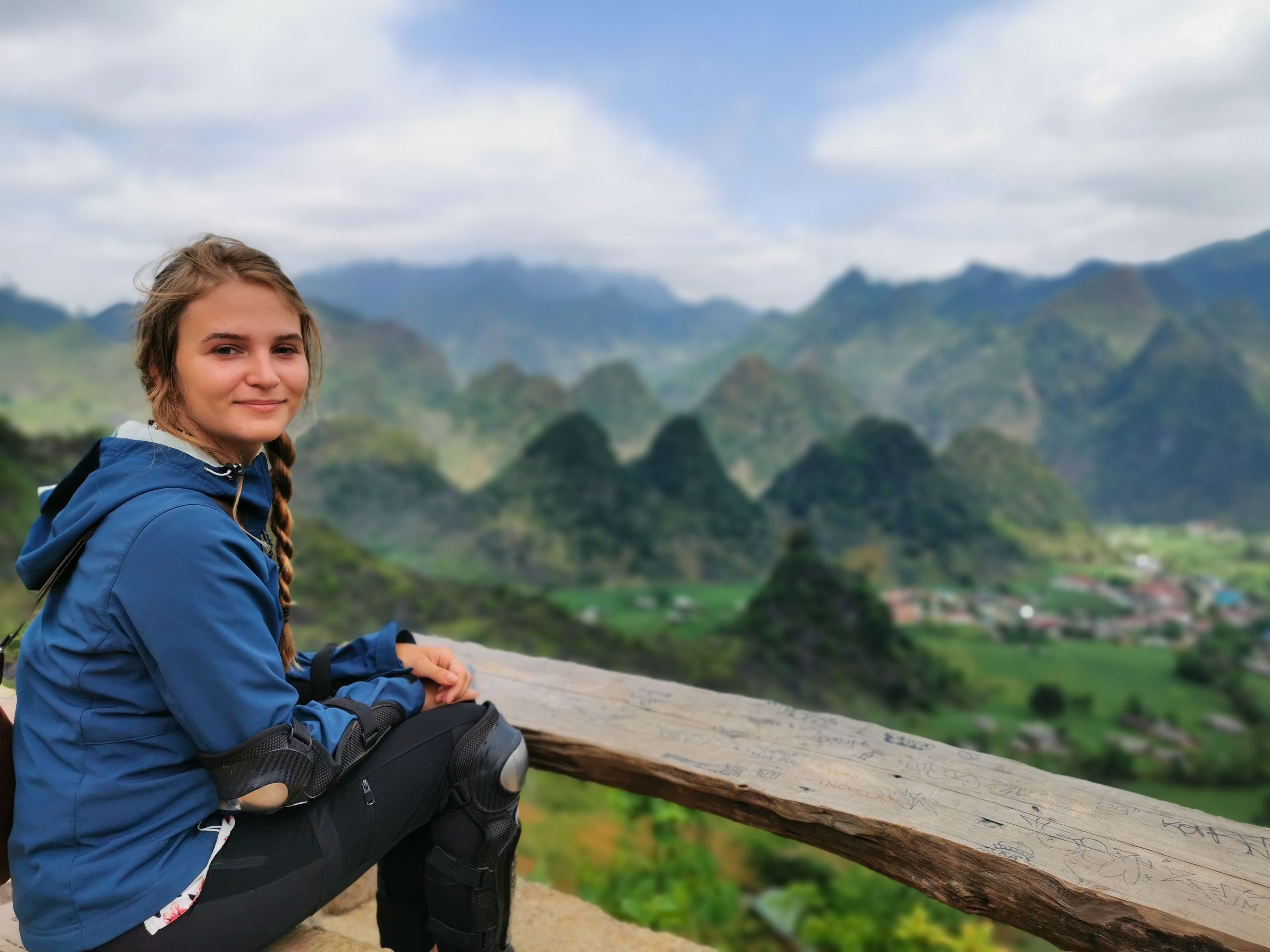 An Introduction Of How To Say "Hello" & Other Small Talk Around The World