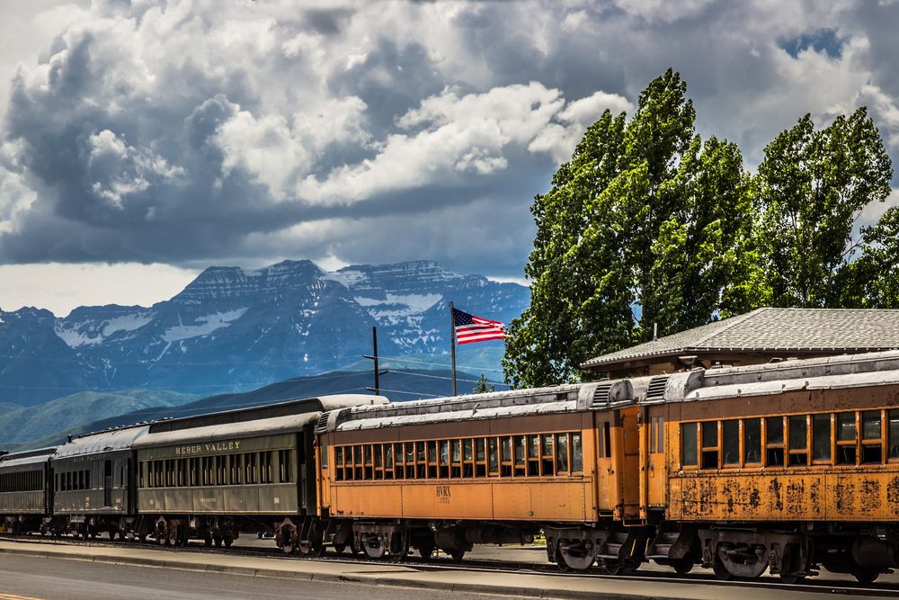 These Are 12 Of The Most Historic Train Rides To Enjoy In America
