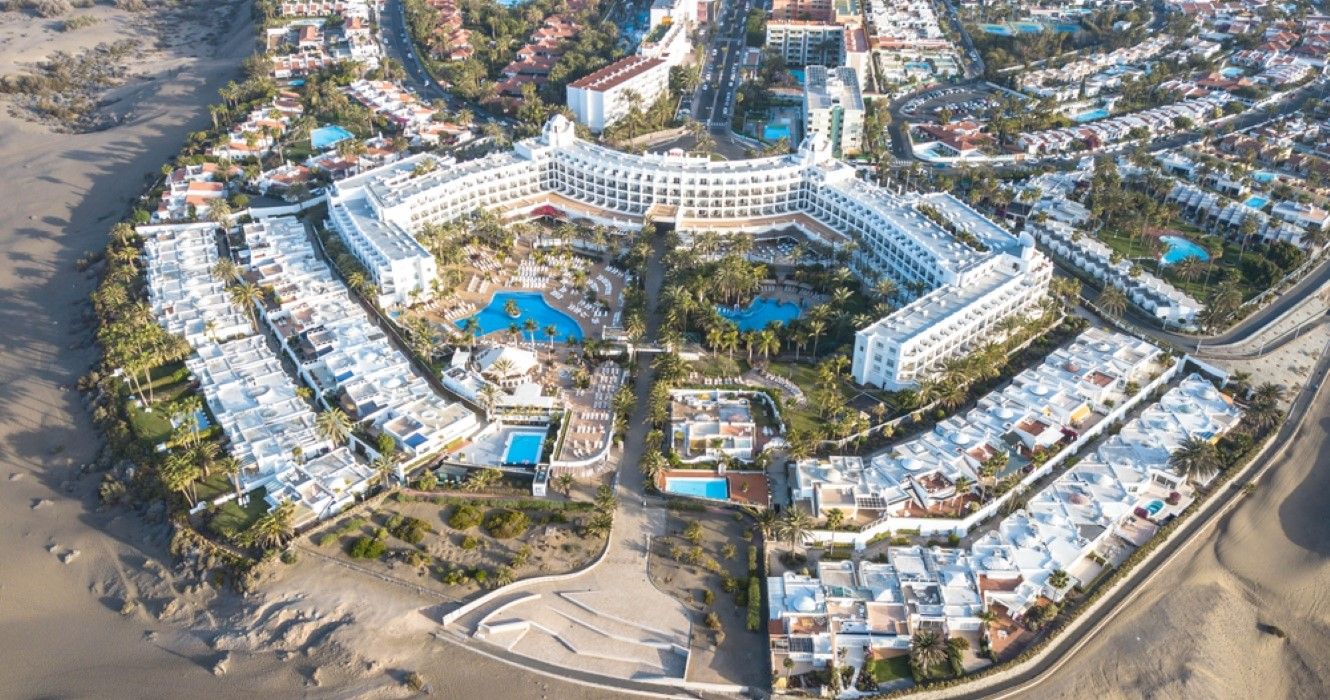 10 Best Canary Islands Hotels That Offer A Blend Of Sun, Sea, & Luxury ...