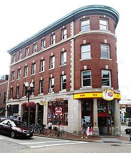 These Are The 16 Most Beautiful Streets In Boston