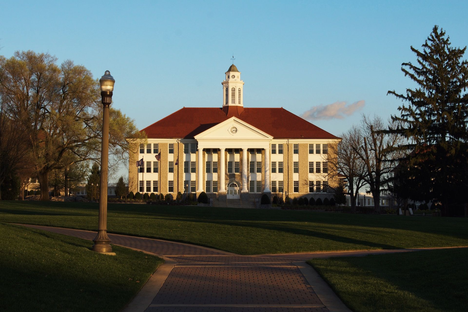10 Truly Underrated Towns In Virginia That Deserve To Be Explored