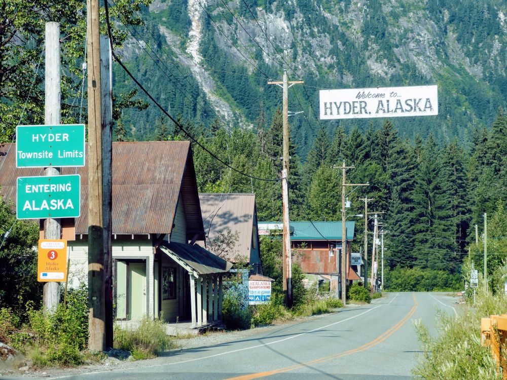 世界中の最も奇妙な飛び地と飛び地 10 選 - 世界の顔