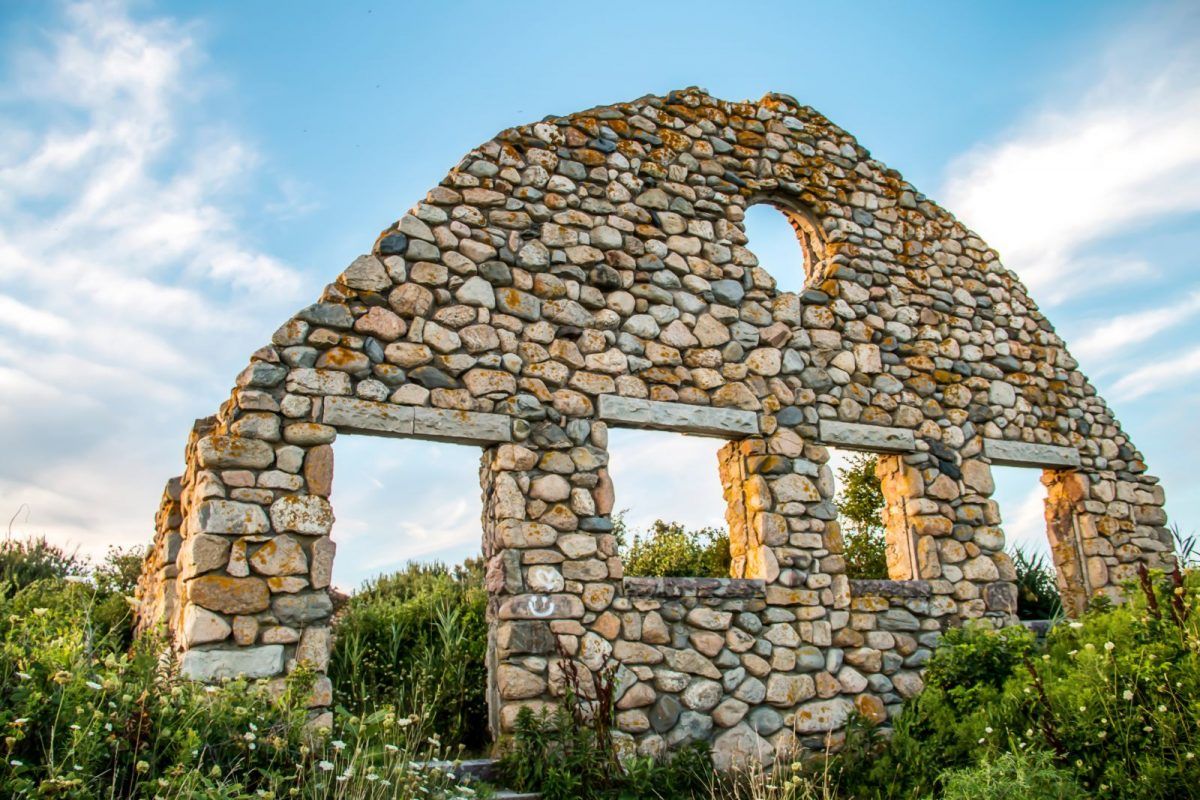 Hike Rhode Island: 10 Of The Best Trails For Scenic Coastal Hiking