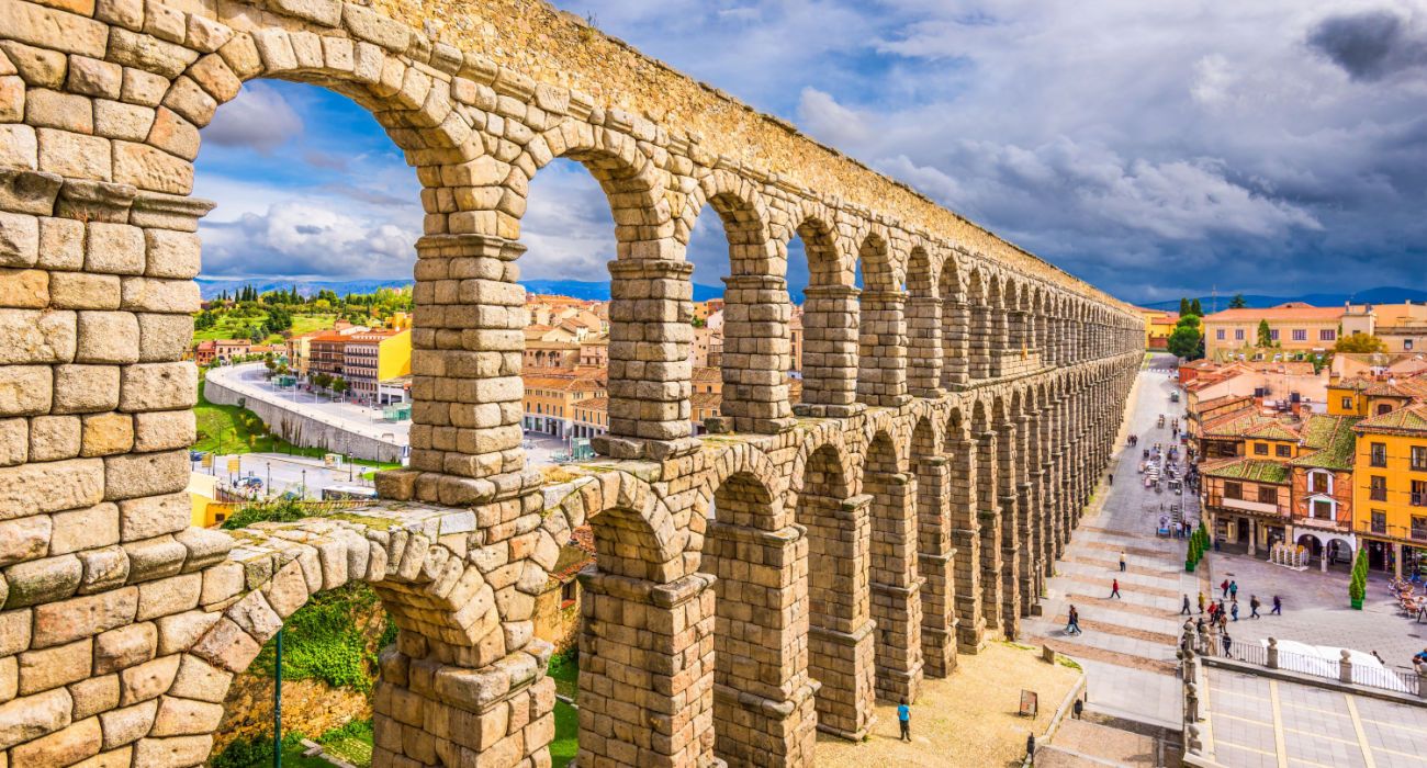 Segovia's Aqueduct Is The Most Impressive Roman Aqueduct Worth Visiting ...