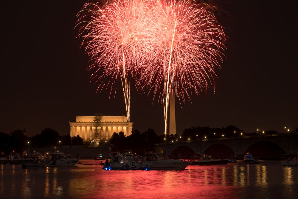 10 Of The Biggest 4th Of July Fireworks Shows In The U.S.