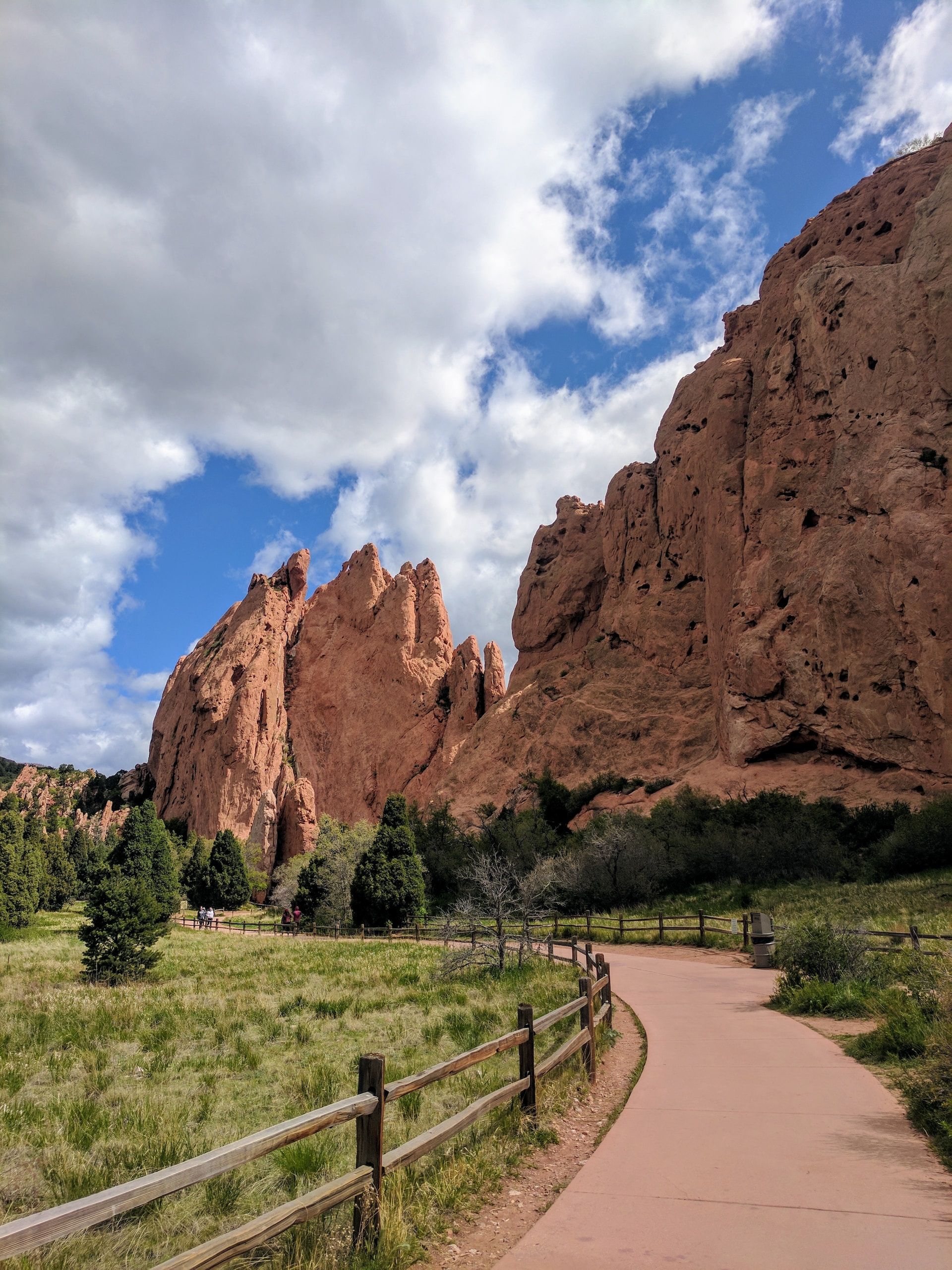 Hike Colorado's Most Scenic Park On This 1-Mile Trail
