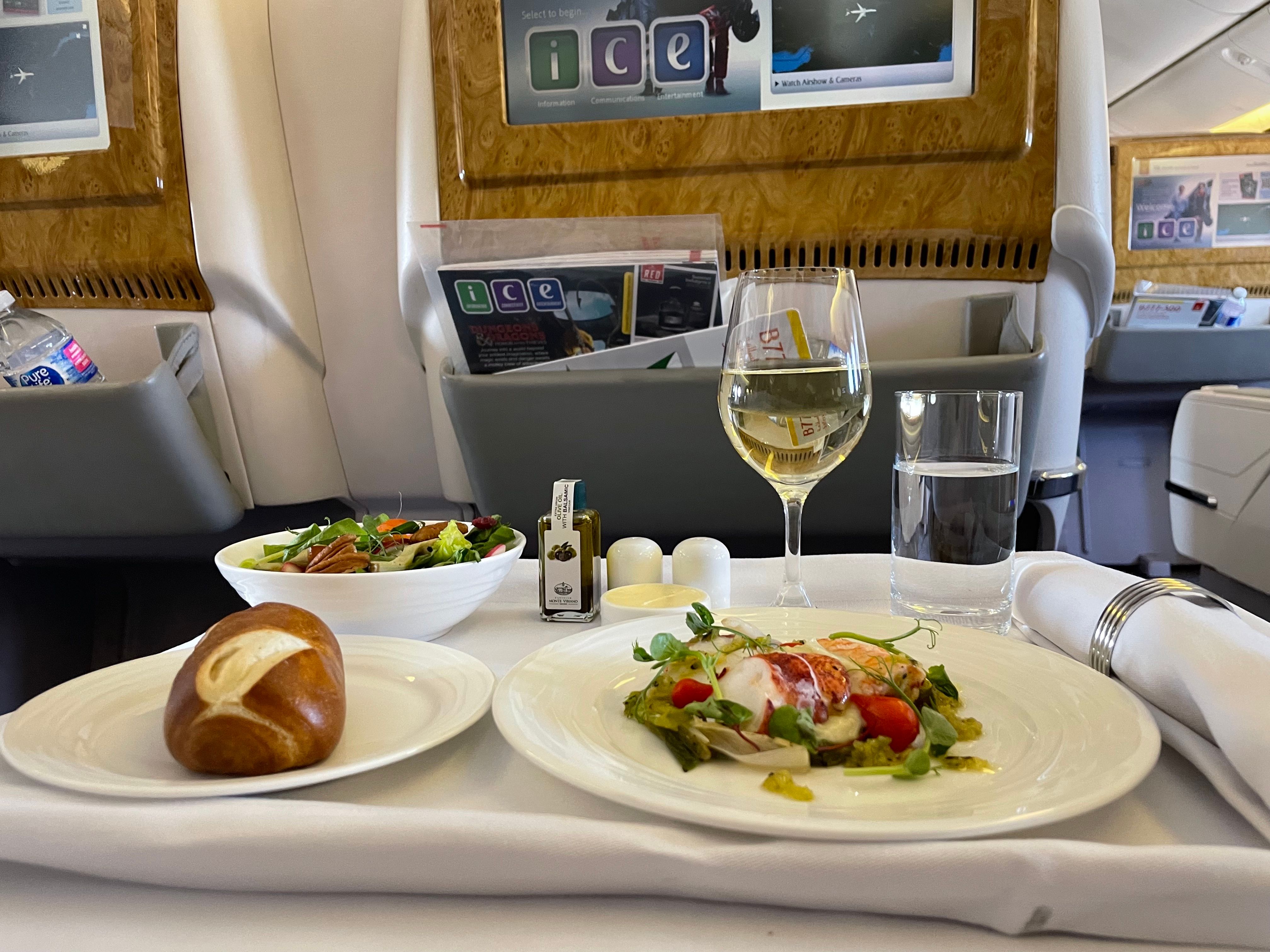 Travel To The UAE: Emirates Launches New Route From Montreal To Dubai