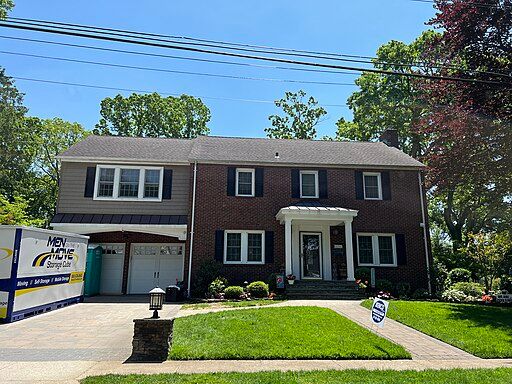 Tiny But Mighty: 14 Best Small Towns On Long Island