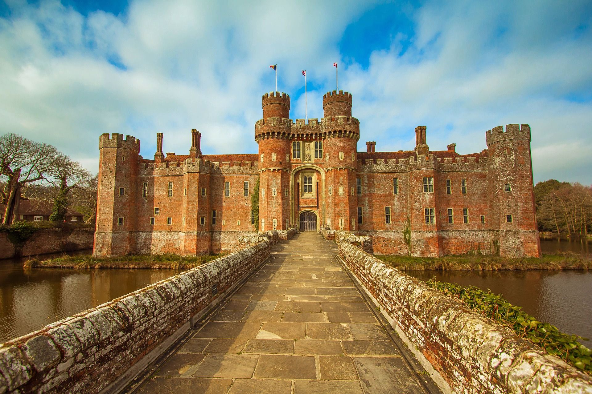 Visit These 10 Best Castles In London For An Extraordinary Journey ...