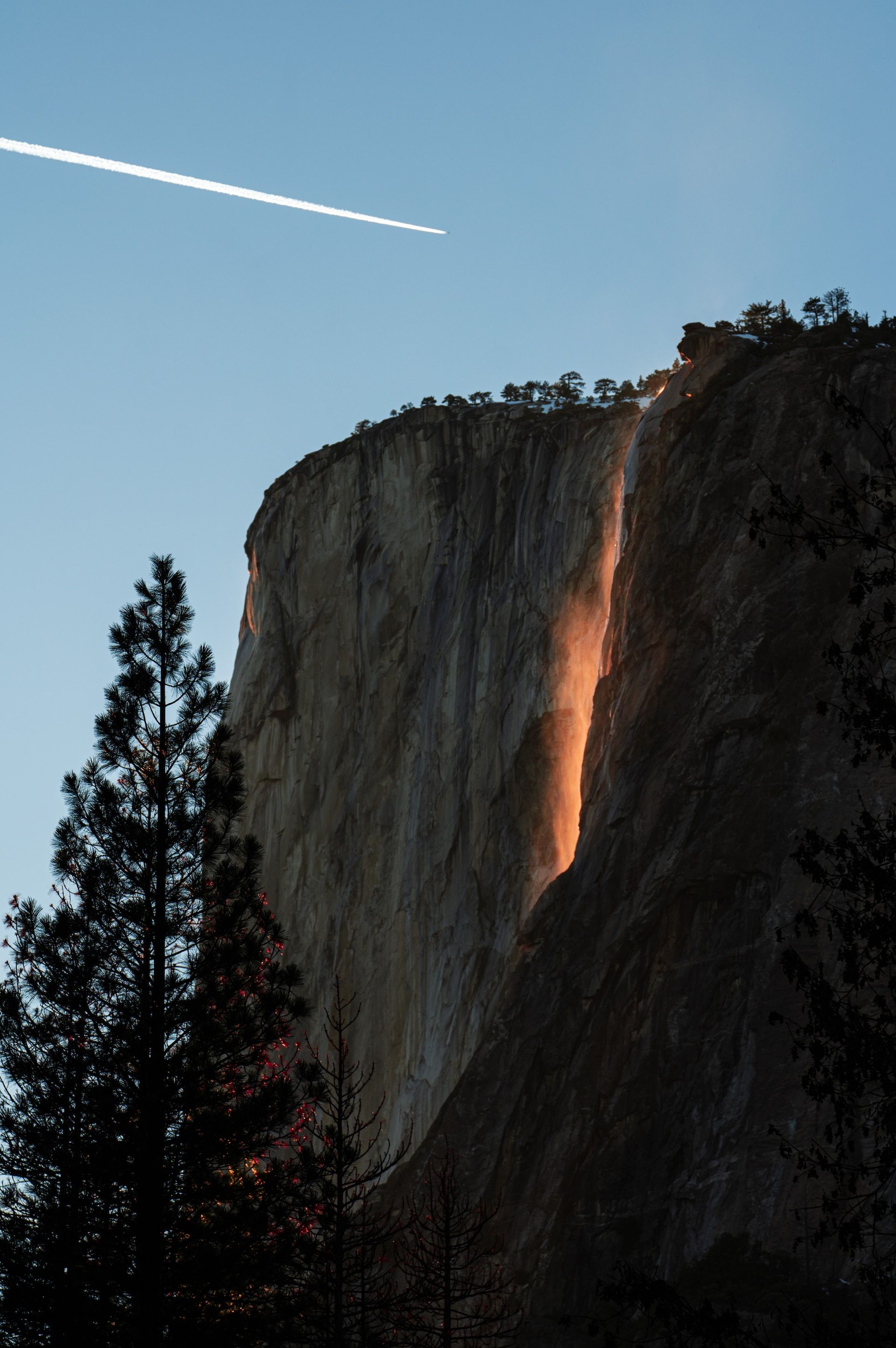 10 Amazing Facts About Yosemite's Firefall (Including When To See It)