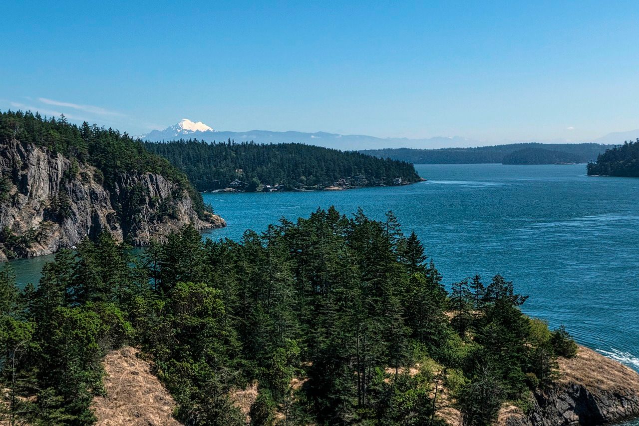 10 Island Destinations That Will Help You Plan A Budget-Friendly Vacation