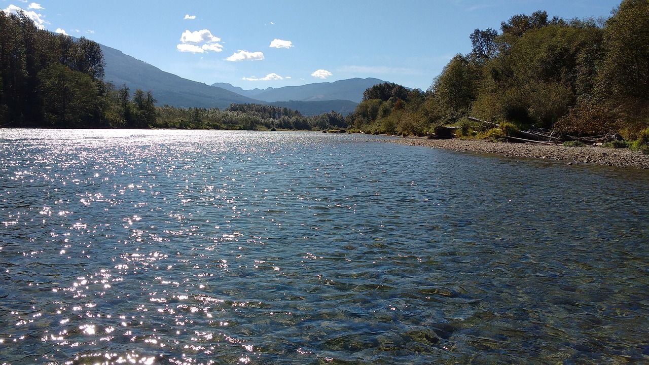 10 Best (Secret) Swimming Holes In Washington State