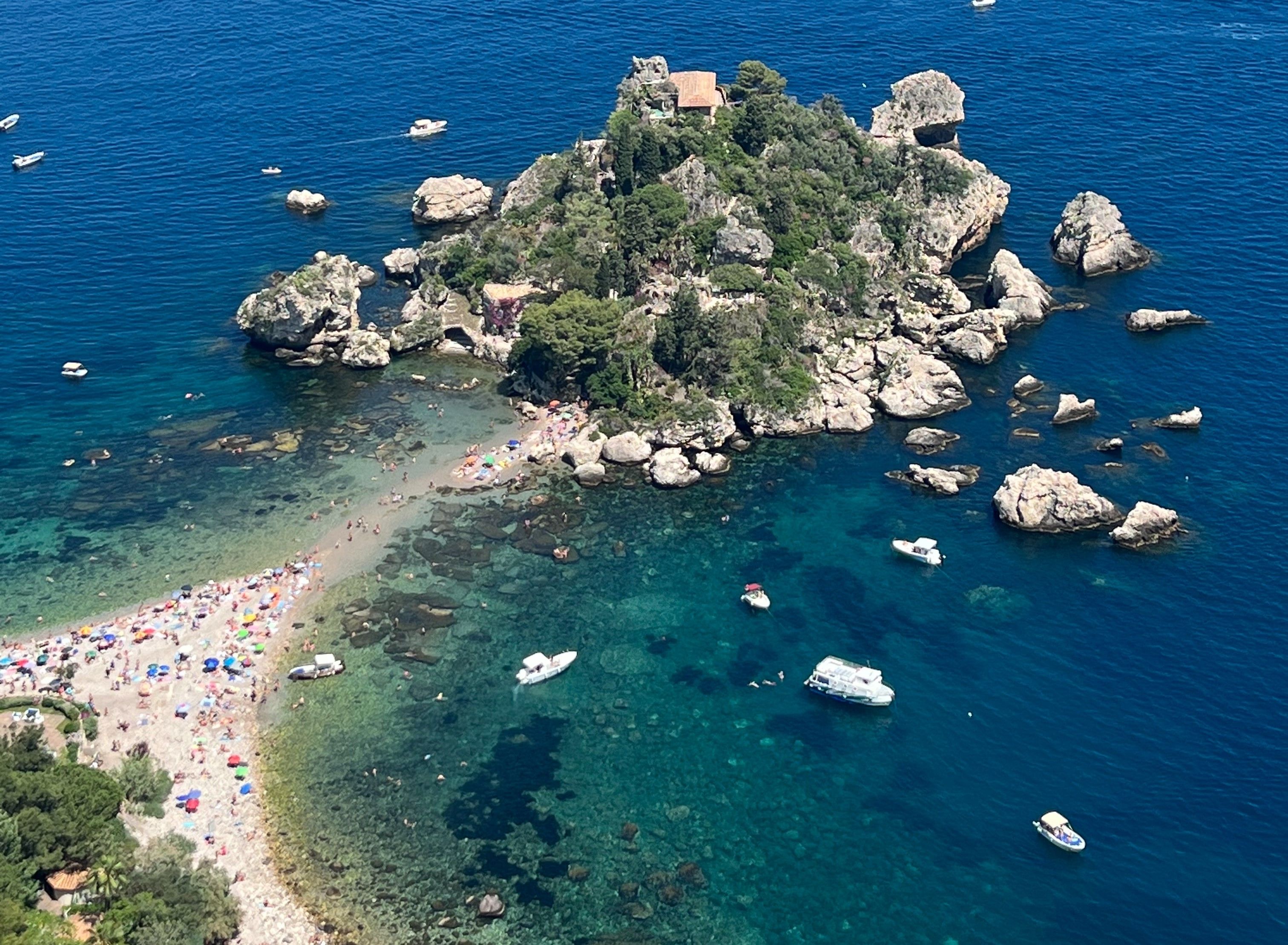 10 Incredible Beaches In Italy That Are Worth Planning A Trip Around