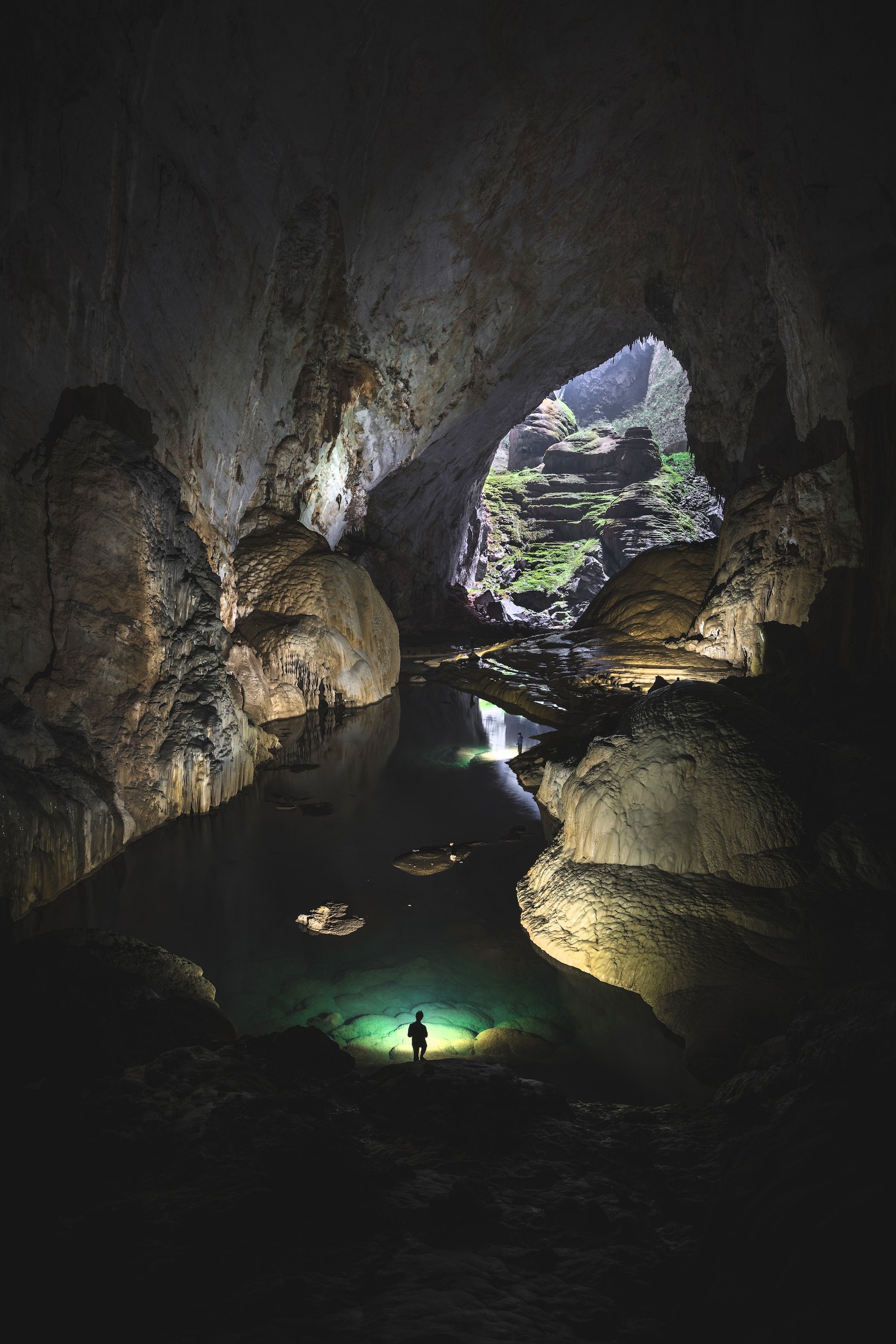 This Is The Largest, Most Unexplored Cave In The World (& Why It Hasn't ...