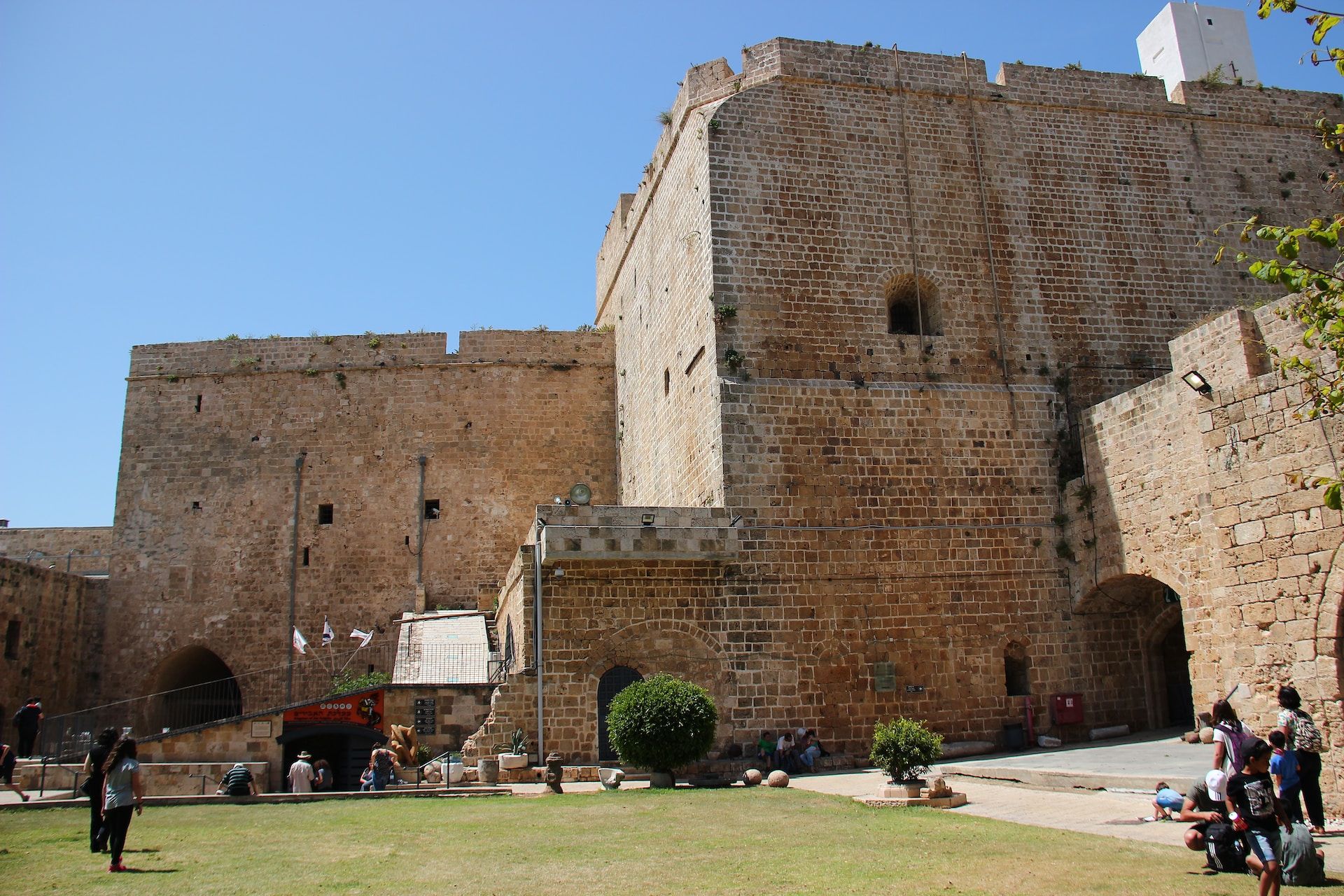 10 Great Crusader Castles To Explore Across The Mediterranean