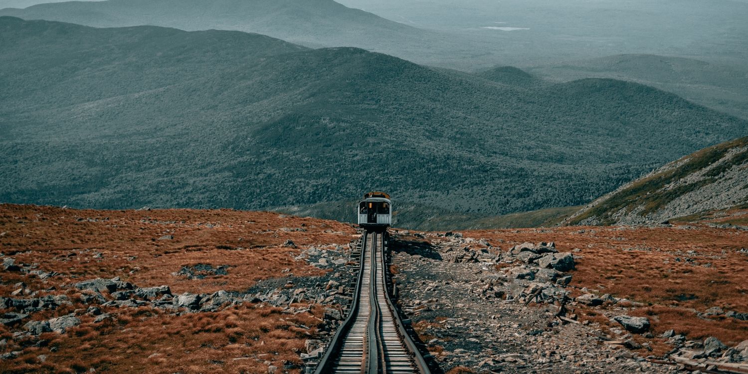 10 Scenic Hikes In New Hampshire That Showcase Its Fall Mountain Foliage