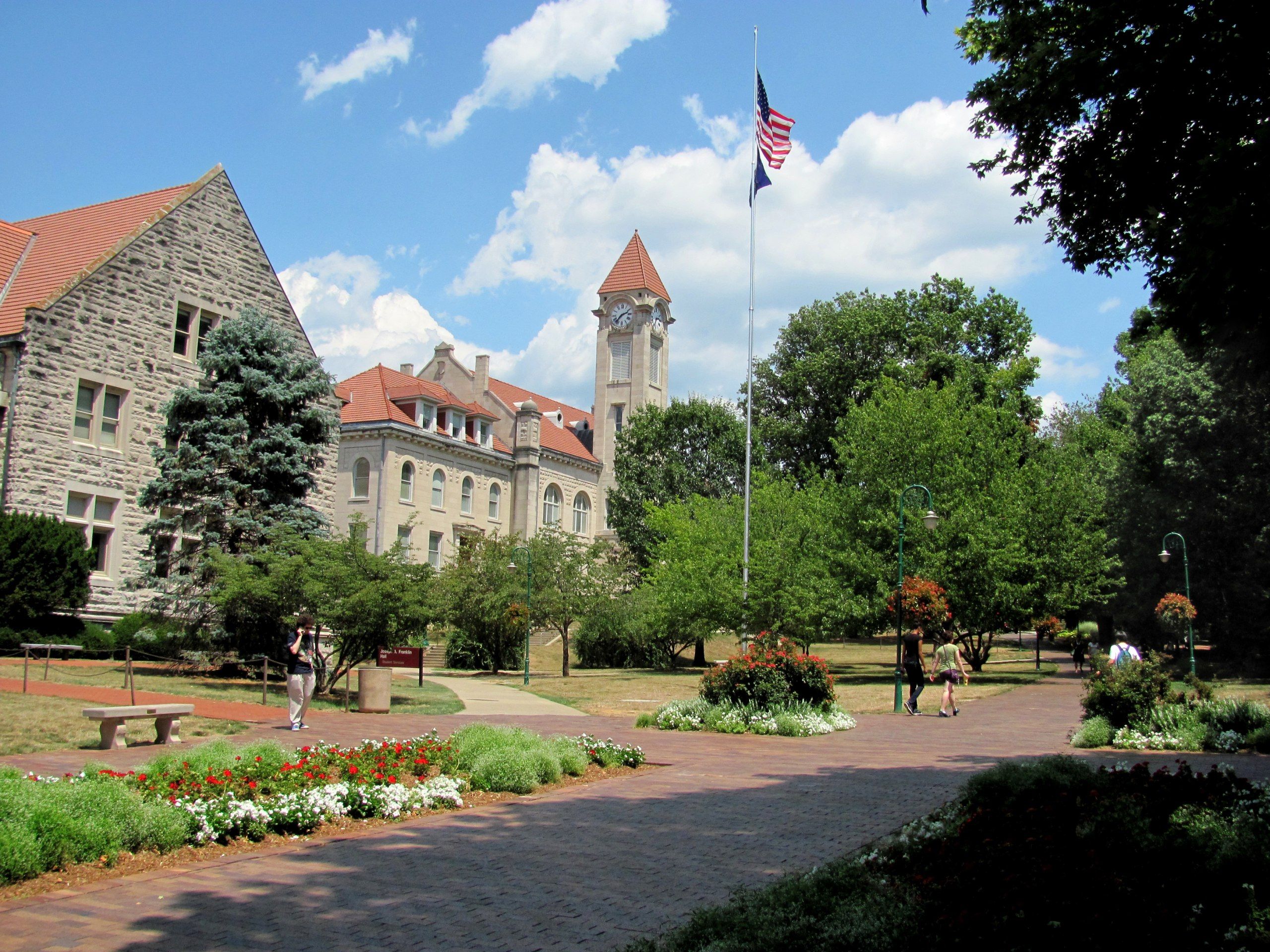 10 Most Beautiful College Campuses In The Midwest