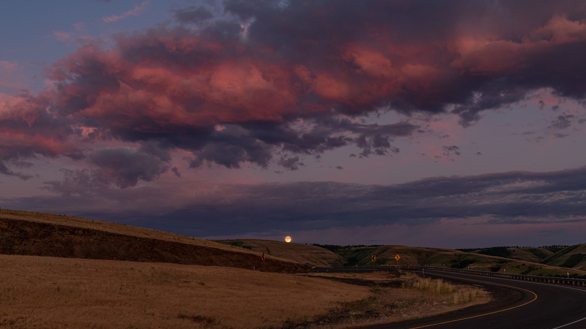 10 Pendleton, Oregon Hotels To Book For A Memorable Fall Getaway