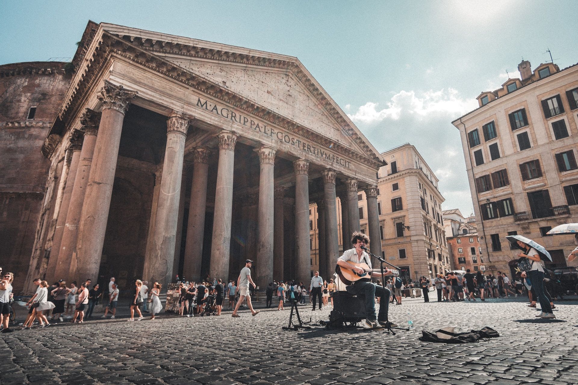 10 Things To Know About Visiting The Pantheon Temple Of Rome (The Oldest Building Still In Use)