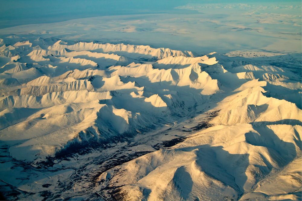 The Closest Alaskan Mountain Range To The Arctic (& How To Get There)
