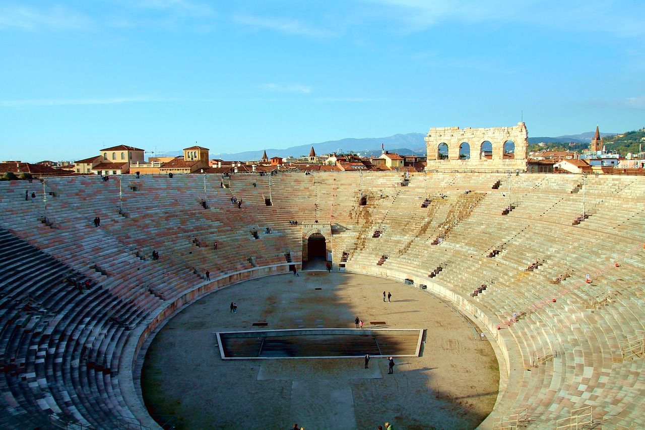 You Can Watch An Italian Opera At The Largest Open-Air Roman ...