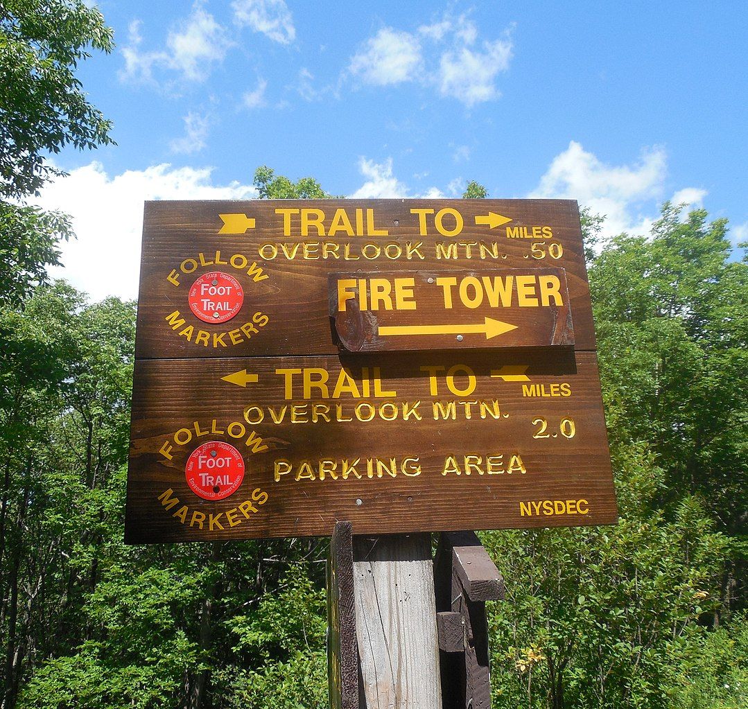 10 Perfect Fall Foliage Hikes To Take In Upstate New York