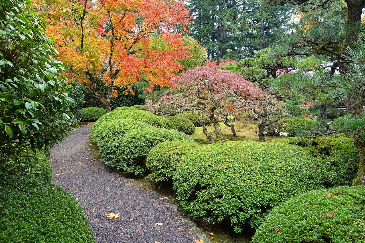 10 Beautiful Japanese Gardens In The U.S. To Visit This Fall